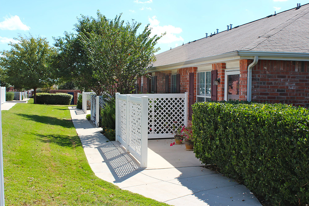 Single Story Apartment Homes - Sienna Ridge Apartment Homes